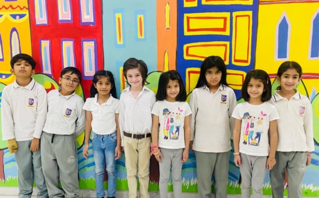 Technology Integrated Classroom - Roots IVY Academics