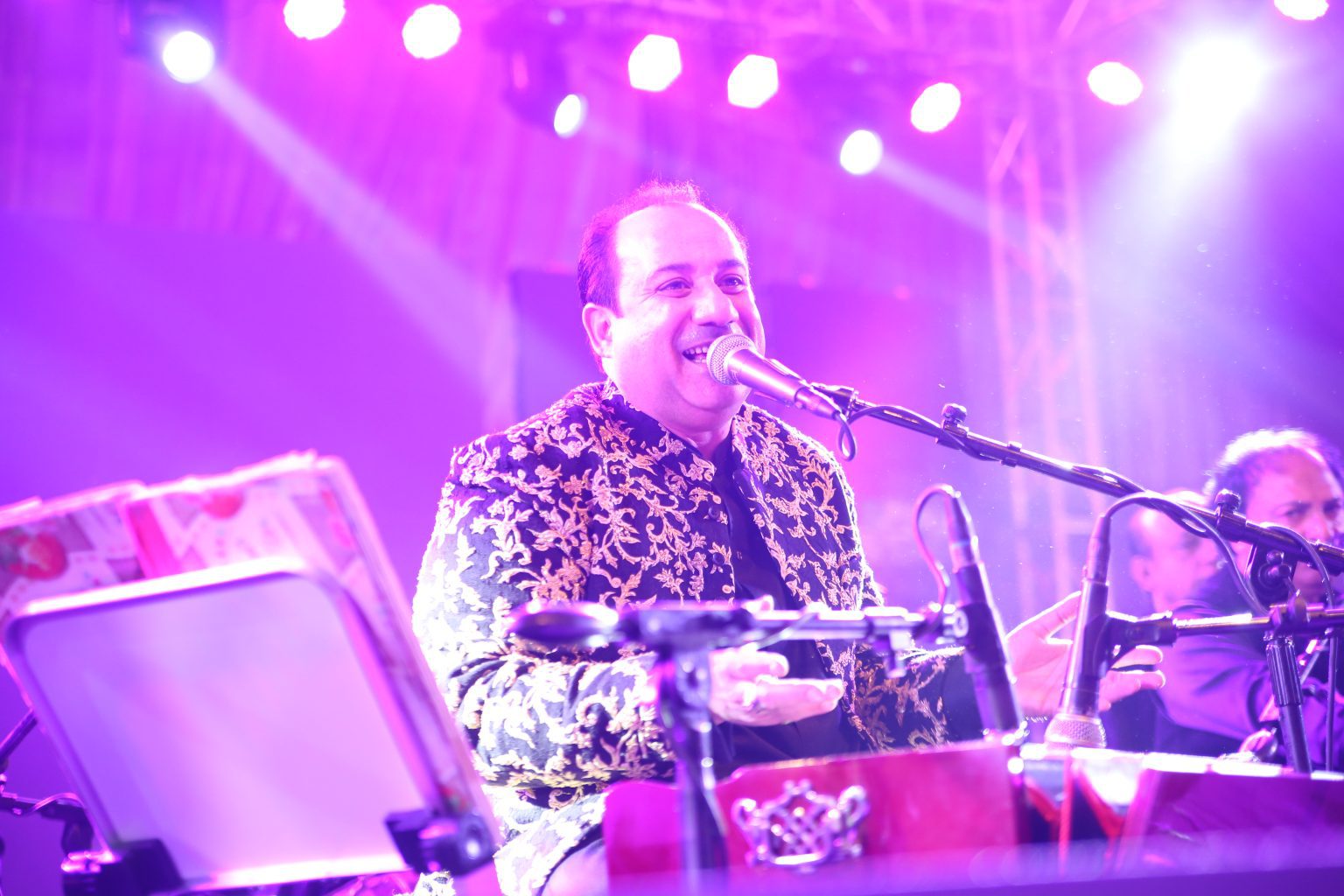 IYLO - Roots IVY Academics